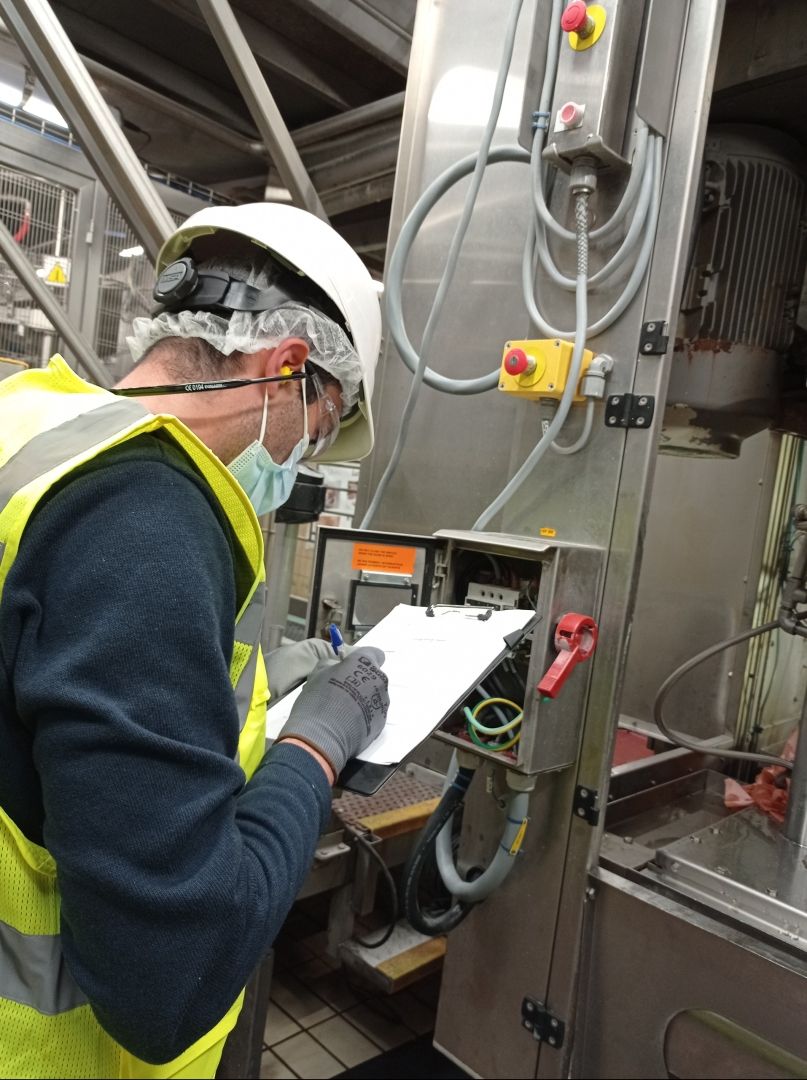 Cefem Process, coffrets de sécurité, interrupteurs et sectionneurs